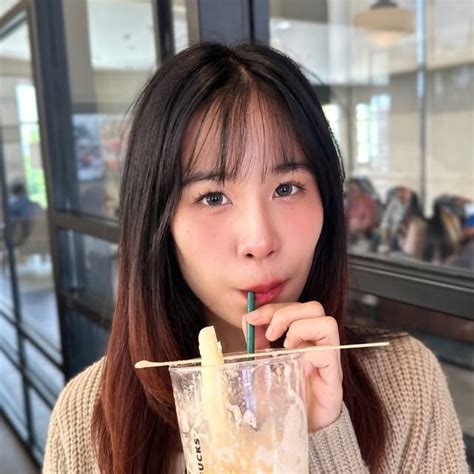 Mint Nattanicha Natanicha • Threads Say More