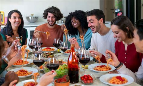 Pasta Fuori Orario La Scelgono Due Giovani Su Tre La Spaghettata Di