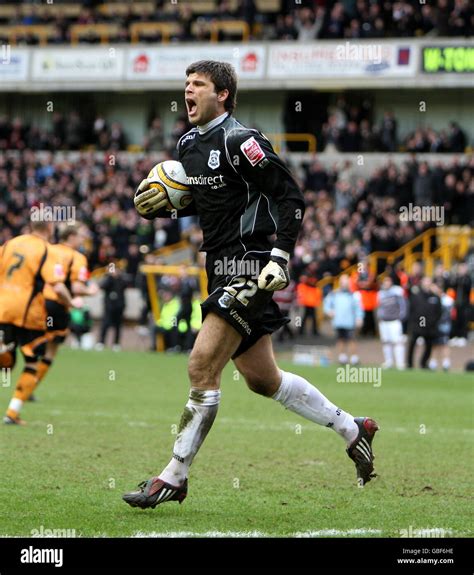 Cardiff Citys Goalkeeper Dimi Konstantopoulos Protests After Being
