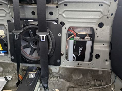 Free 3d File E46 Convertible Rear Seat Amplifier Mount 💺 ・3d Print