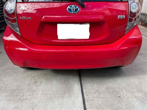 Toyota アクア リアバンパー交換 Nhp10｜グーネットピット