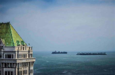 Tour Of Oil Islands Sneak Inside Villa Riviera Penthouses More Events