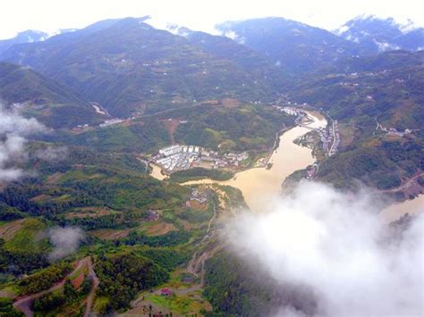 原創美拍撥開雲霧丨原來那是陝西安康美麗的垻河小鎮 每日頭條