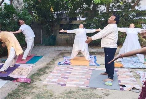 रोगों से मुक्ति मिलती है हास्य योग से Thesahitya द साहित्य