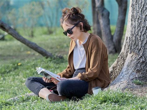 Овни ще имате прекрасни идеи Раци очакват малки затруднения Зодии и астрология Woman Bg