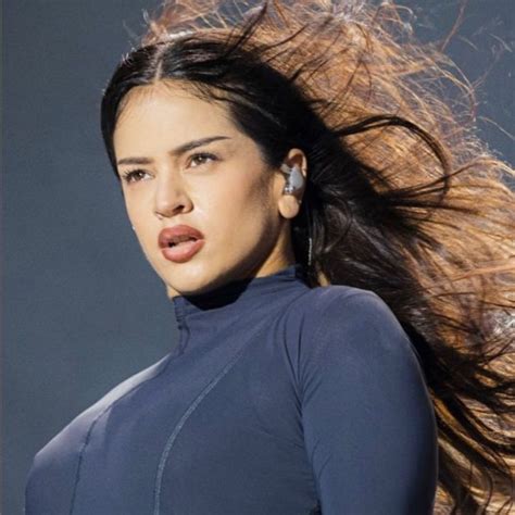 Biografía De Biografía De Rosalía La Cima Del Flamenco Pop