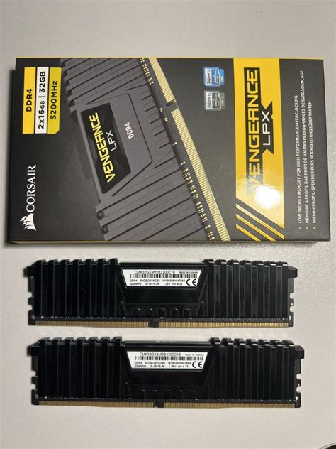 Оперативная память 32gb Corsair Vengeance Lpx Ddr4 3200mhz 2x16gb 2 500 грн Комплектуючі
