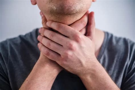 13 Symptoms Of Prolonged Mold Exposure Activebeat Your Daily Dose