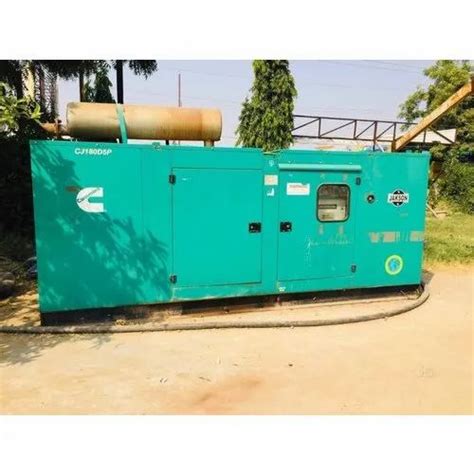 Silent Or Soundproof 500 Kva Cummins Diesel Generator 415 V At