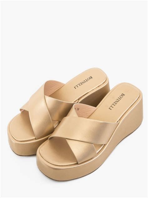 Чехли Odora Златни Новата колекция е тук