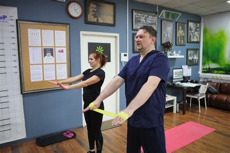 Упражнения ЛФК при межпозвоночной грыже Физкультурно оздоровительный центр Равновесие