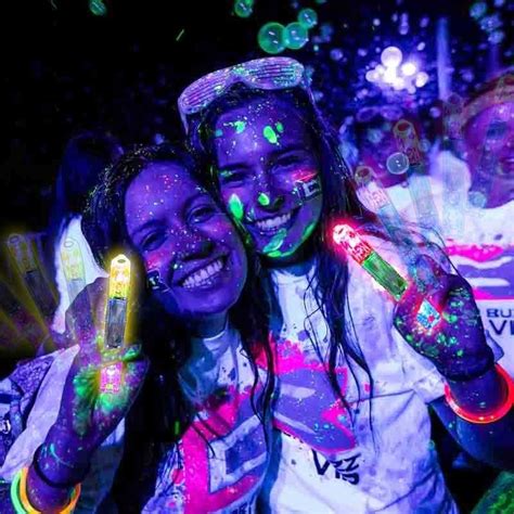 Template Spring Yearbook Marketing Campaign