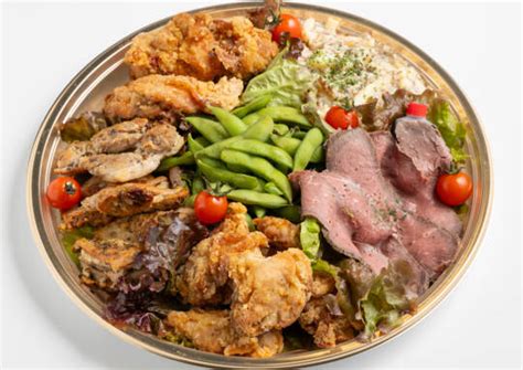 カラビ東京の「カラ」揚げオードブル 3200円｜カラビ東京 くるめし弁当