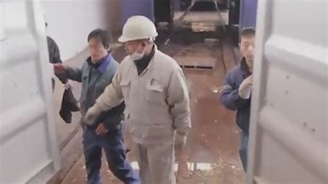 火爆国外的中国集装箱制造过程，场面壮观，看的热血沸腾！科技机械好看视频
