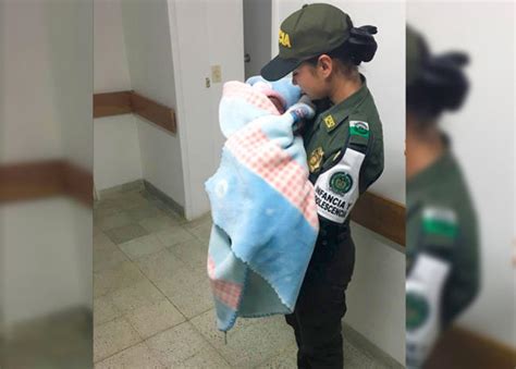Policía Rescata A Recién Nacida Abandonada En Una Caja En Antioquia