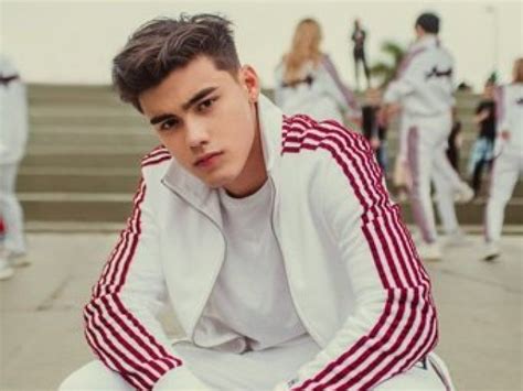 Bailey May Now United Beatriz Costa Quizur