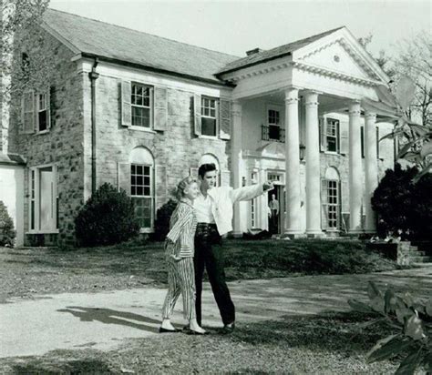 Inside Elvis Presleys Graceland Mansion Graceland Mansion Graceland