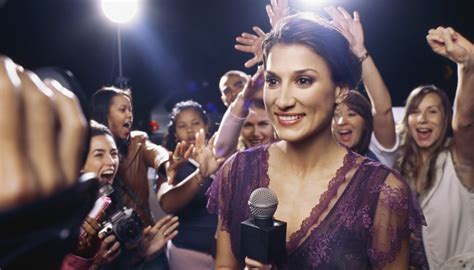 How Much Money Does A Fashion Journalist Get Paid Bizfluent