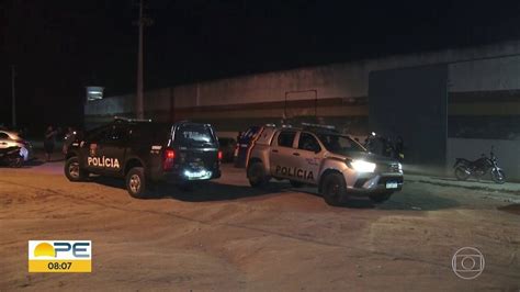 Em Caruaru 40 Internos Da Funase Fogem Durante Tumulto Bom Dia Pe G1
