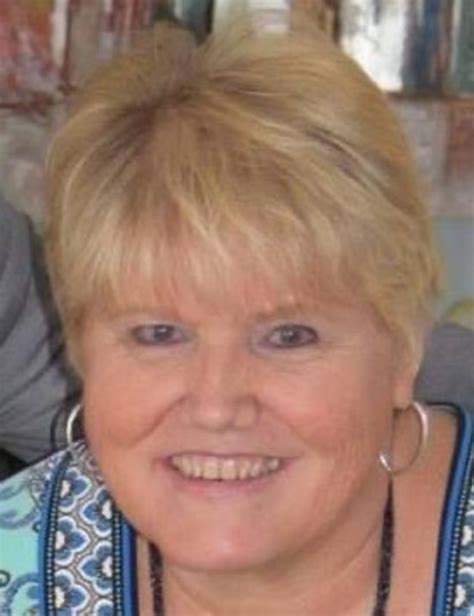 Ellen Crouchs Instagram Twitter And Facebook On Idcrawl