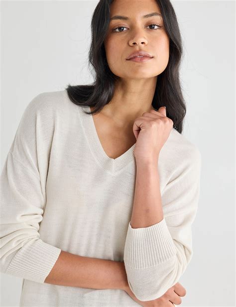 North South Merino V Neck Sweater Vanilla Knitwear