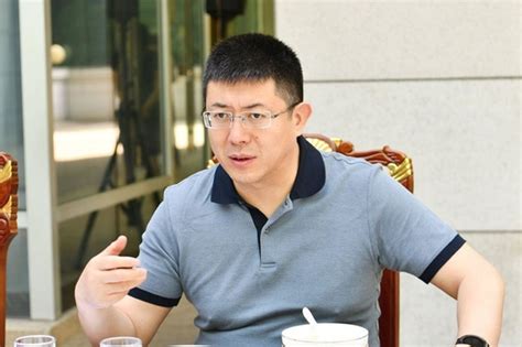 人事观察｜曾任职中组部 52岁单向前履新安徽省委常委政经频道财新网