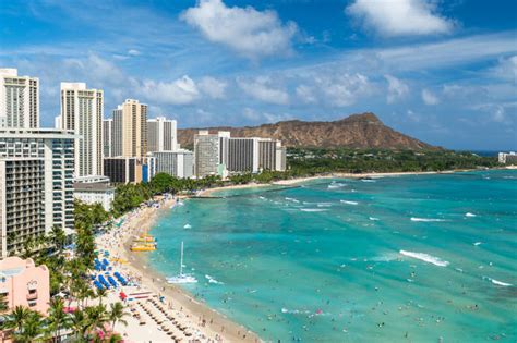 ハワイの美しい海と砂浜を満喫気軽に快適に遊べるハワイの無料ビーチ4選ハワイ ホノルル JTBスタッフのおすすめ旅記事 ブログ