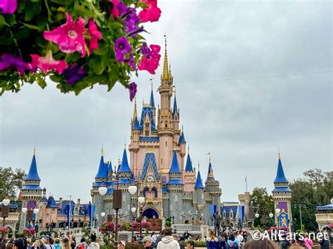 Date Revealed For The Opening Of 2025 Disney World Vacation Bookings
