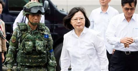 叫嚣“打多久都奉陪”后，台军又来了招更狠的？蔡英文玩火必自焚腾讯新闻
