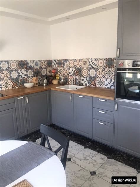 Серая кухня 2 вида сочетаний стены шторы фартук и 139 фото Kitchen