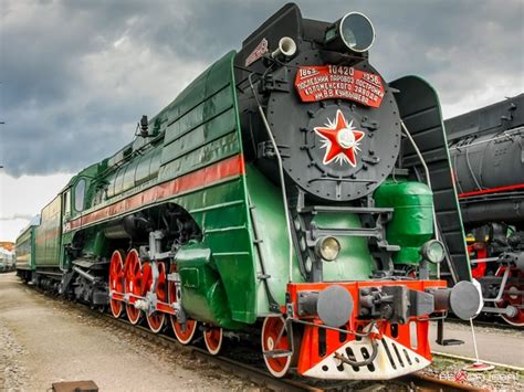 Последний пассажирский паровоз построенный в СССР Паровоз П36 0251