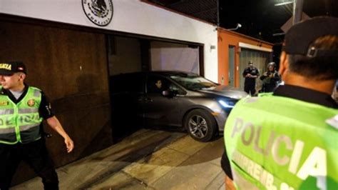 Ya están en México la esposa y los hijos de Pedro Castillo