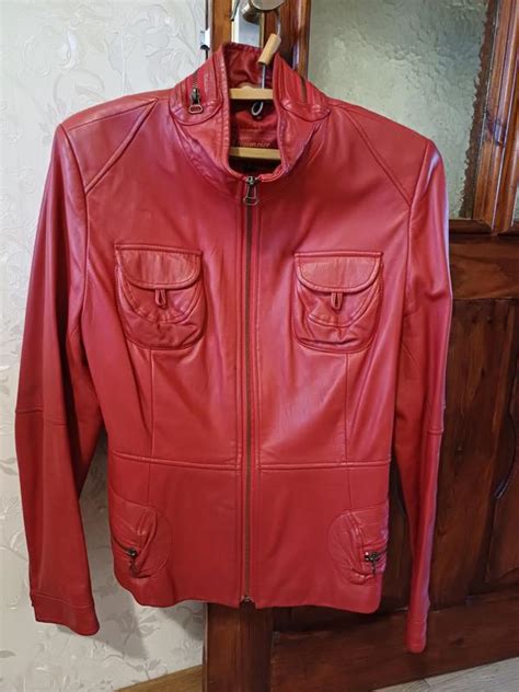 Шкіряна куртка — цена 190 грн в каталоге Куртки Купить женские вещи по доступной цене на Шафе