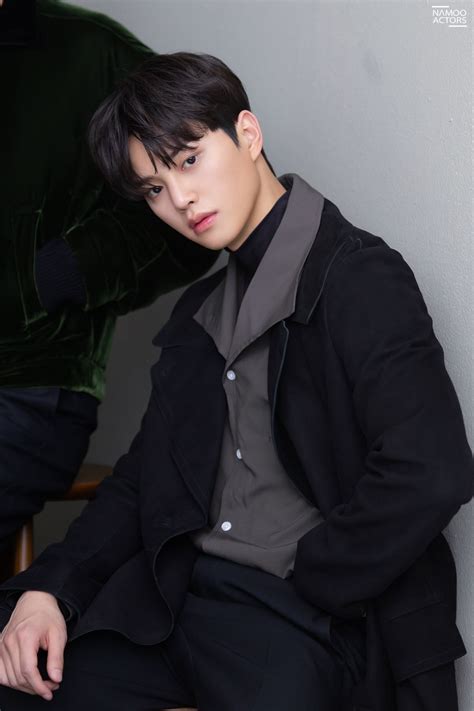 송강 B컷이 이 정도 더벅머리에 가려졌던 압도적 비주얼