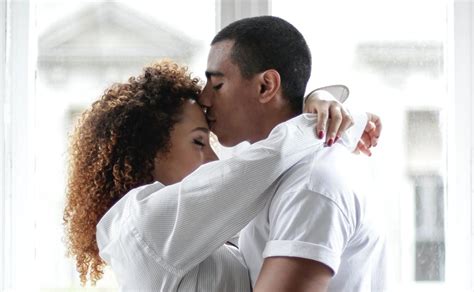 Qué Significa Que Tu Pareja Ya No Te Bese
