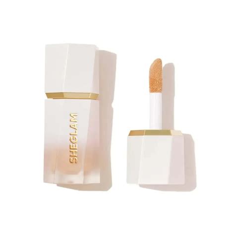 احصلي الآن على ليكويد هايلايتر شيجلام واستمتعي بإطلالة لامعة