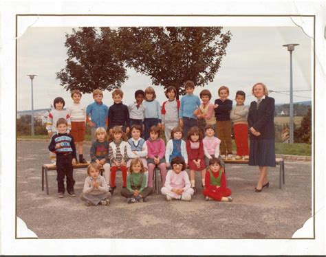 Photo De Classe Classe De Cp De 1983 Ecole Pierre Curie Paron