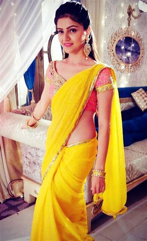Rubina Dilaik S1x13 Saree Social Media