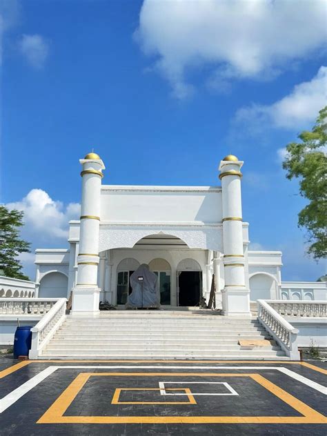 พระพิฆเนศปางเด็ก เทวาลัยพระพิฆเนศบางใหญ่ 1 พระพิฆเนศถือได้ว่าเป็นเทพเจ้าแห่งจักรวาล ดังนั้นการ