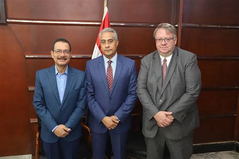 وزير القوى العاملة يناقش سرعة إنجاز الاستراتيجية الوطنية للتشغيل