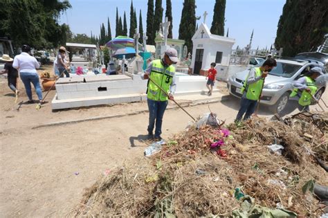 Implementan operativos de mantenimiento en panteones de GDL Tráfico ZMG