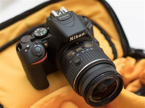 Nikon D5500 displays modest updates - CNET