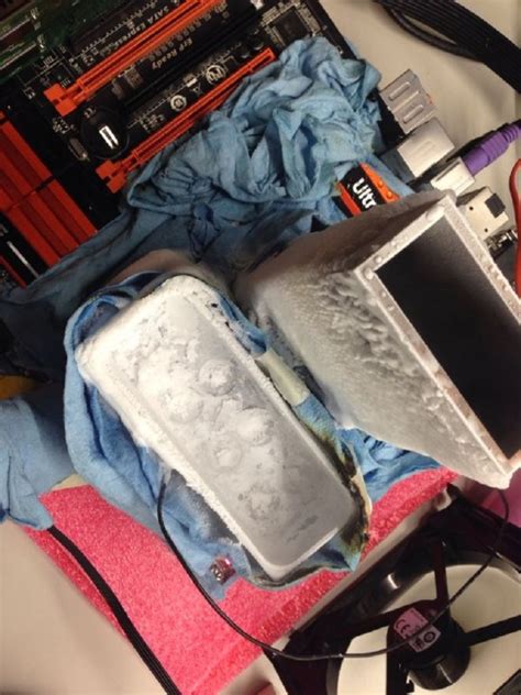 Gigabyte Breaks Overclocking World Record W Hyperx Memory 4620mhz Legit Reviews