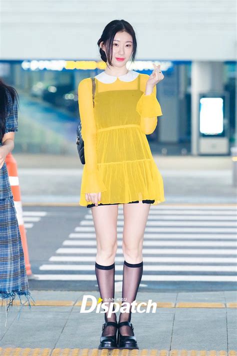 현장포토 브이까지 귀여워채령 상큼 병아리 여자 패션 패션 스타일 아시아 패션