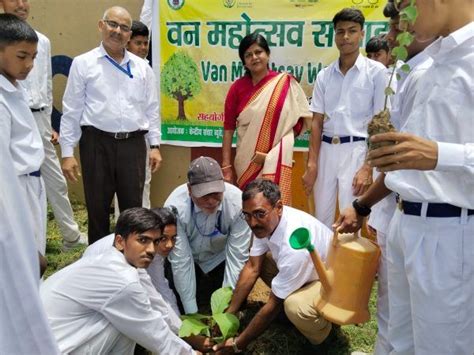 सीबीसी और सरस्वती शिशु विद्या मंदिर वृक्षारोपण सह जागरूकता कार्यक्रम