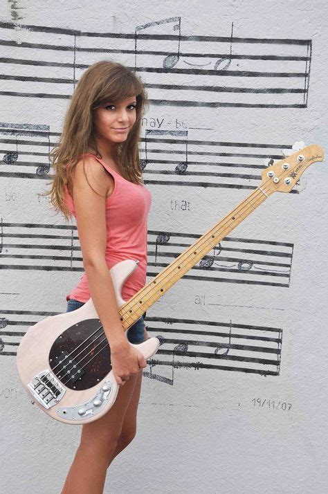 Girls In Music And Modeling Marta Altesa Blues Guitar Specialist