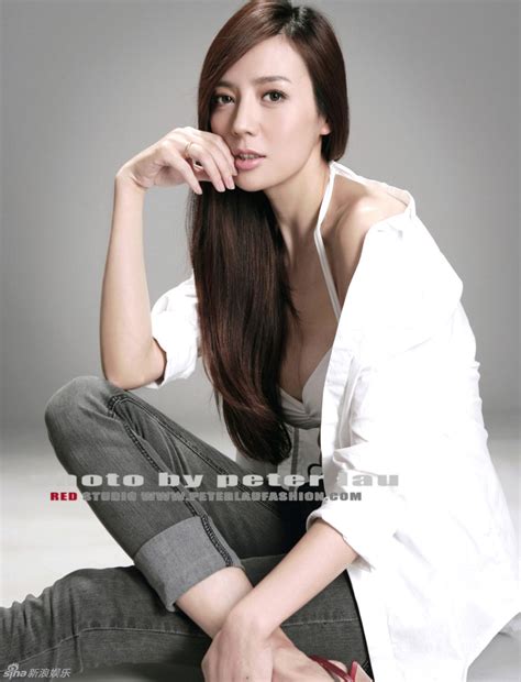 Chinese Model Zhou Wei Tong Biography And Photo Gallery
