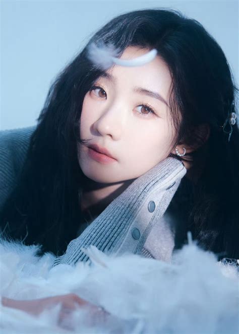 Yifan Zhang 张艺凡