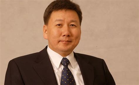 Лу Болд юунд ингэтлээ цочив