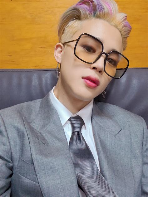 BTS新曲Butterジミンが着た衣装はセットアップサングラスを紹介 有名人のファッション着こなしブランドを紹介 WHO